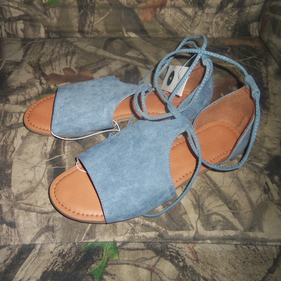 Universal Thread | Shoes | Aileen Lace Up Slide Sandals Universal ...